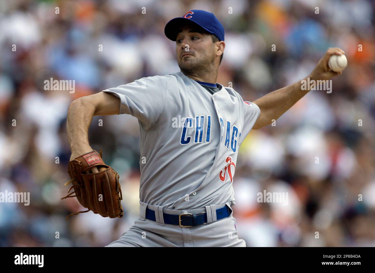 Chicago Cubs pitcher Ted Lilly throws against the Detroit Tigers in the ...