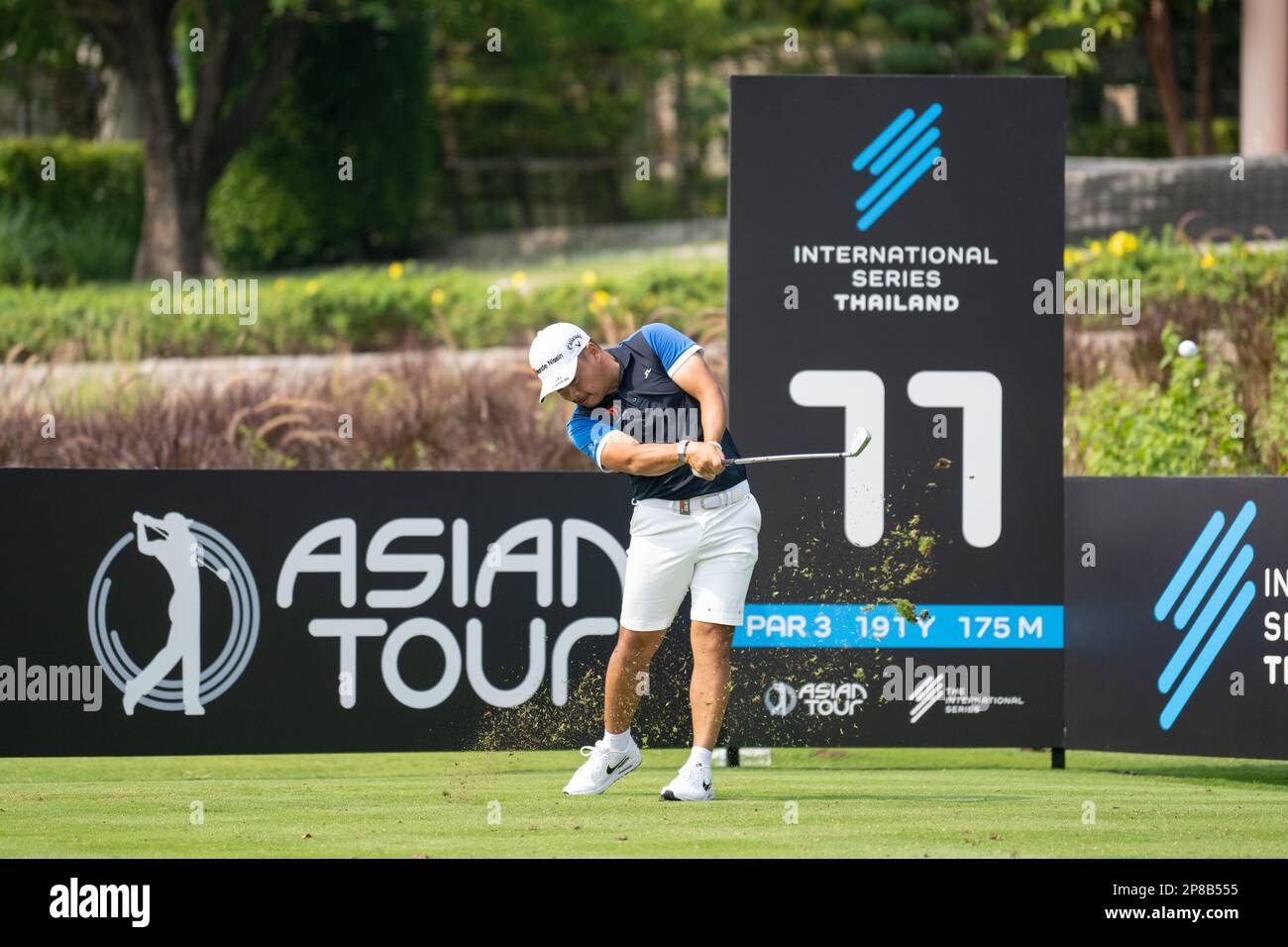 Mena tour asian development tour hi-res stock photography and images ...