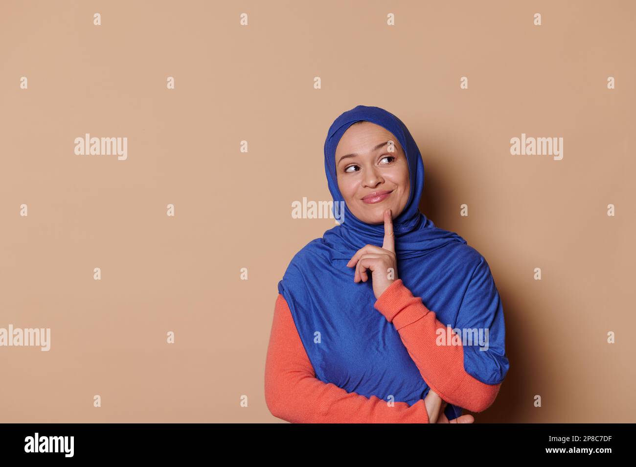 Thinking and reasoning hi-res stock photography and images - Alamy