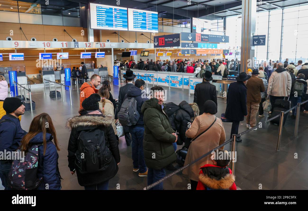 Illustration picture shows passengers queue caused by police actions at ...