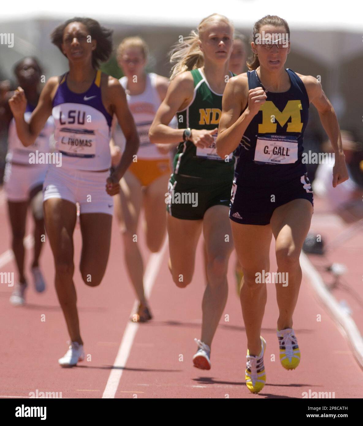 From right, Michigan's Geena Gall, North Dakota State's Laura Hermanson ...