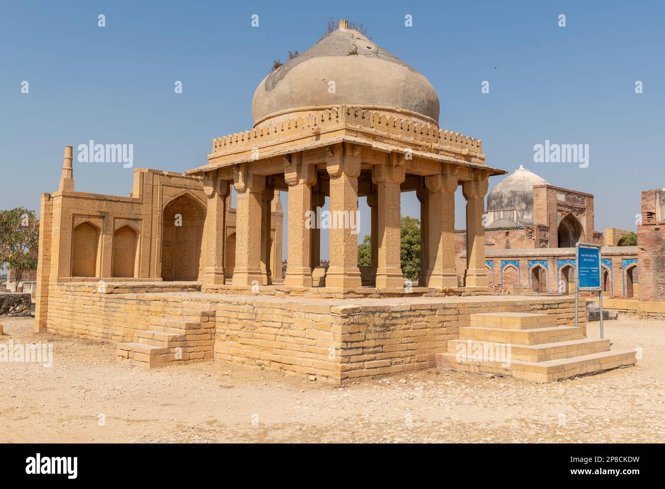 Ancient mausoleum and tombs at Makli Hill in Thatta, Pakistan ...