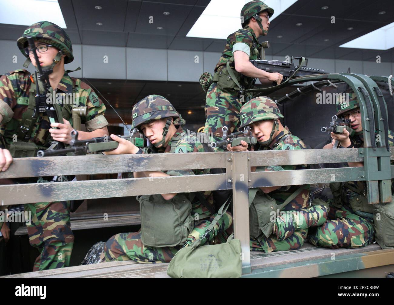 South Korean Army soldiers aim their weapons during an anti-terrorism ...