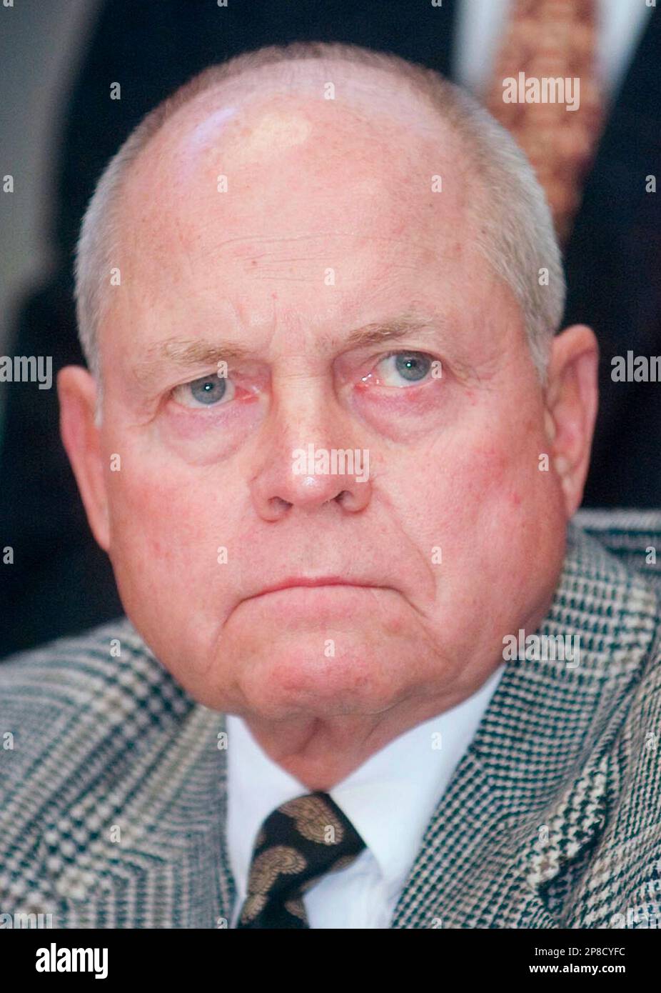 FILE - In this April 13, 2001, file photo Hamilton County Sheriff Simon ...