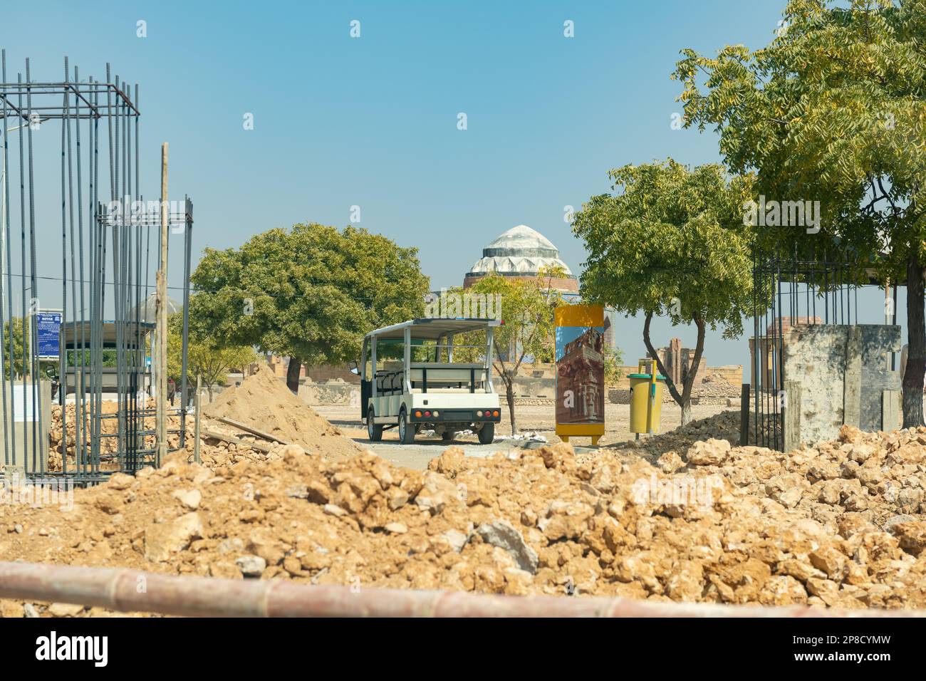 Makli Necropolis graveyard , vintage tombs in Thatta, Pakistan Stock ...