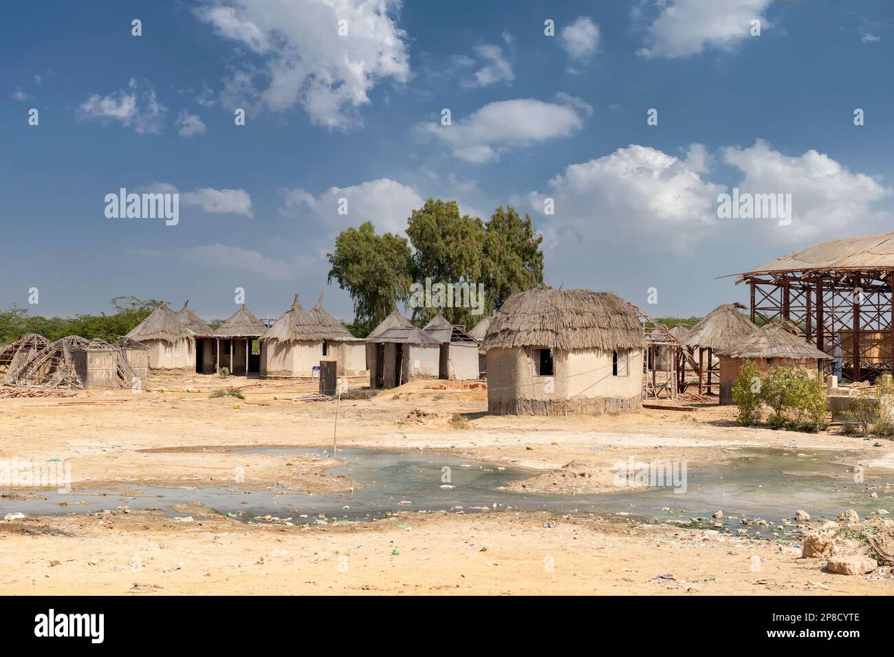 Small Hut Village in Thatta Sindh. pakistan Stock Photo - Alamy