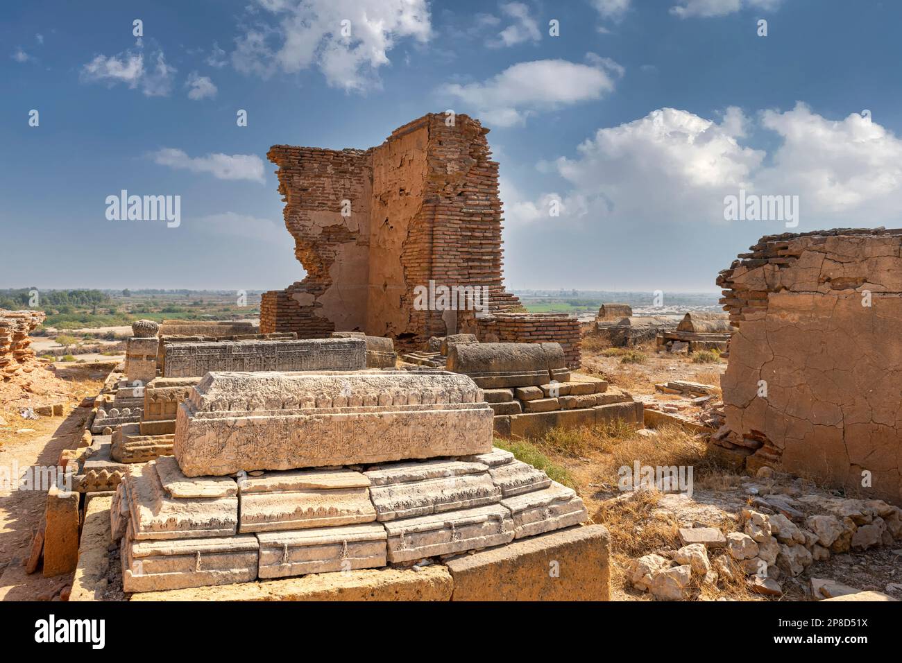Ancient mausoleum and tombs at Makli Hill in Thatta, Pakistan ...