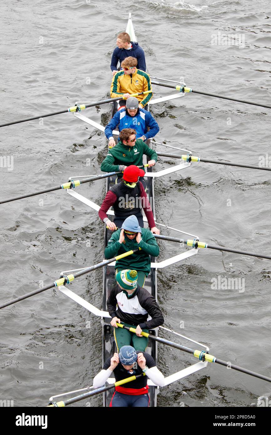 Nottingham University students rowing along the River Trent on a cold ...