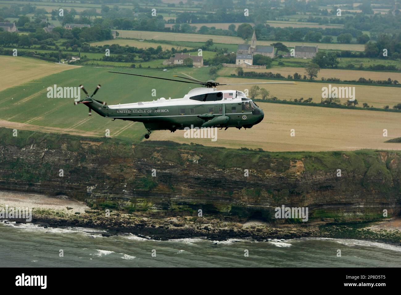Marine One, bottom left, with the President Barack Obama and first lady ...