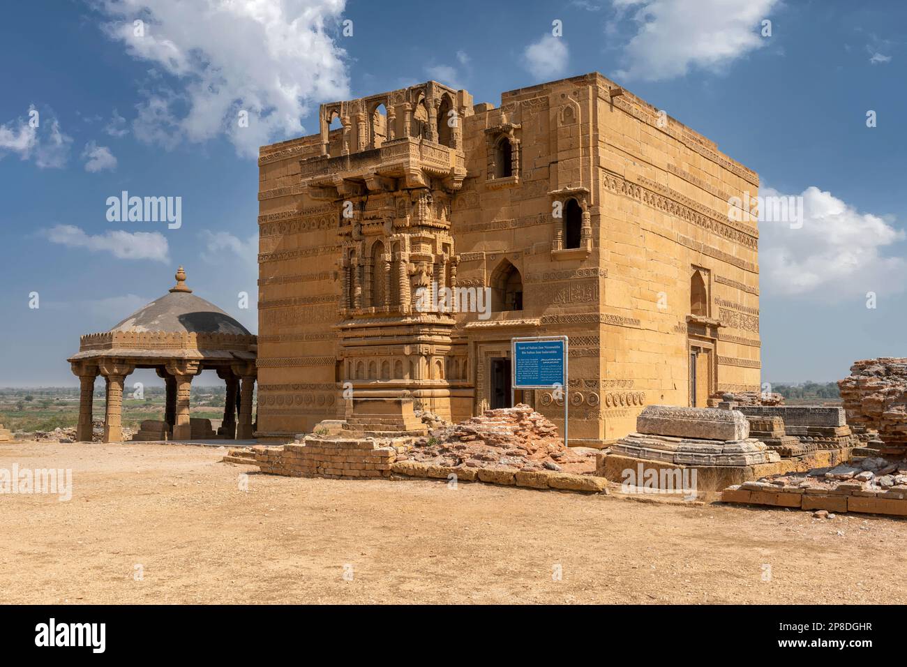 Ancient mausoleum and tombs at Makli Hill in Thatta, Pakistan ...