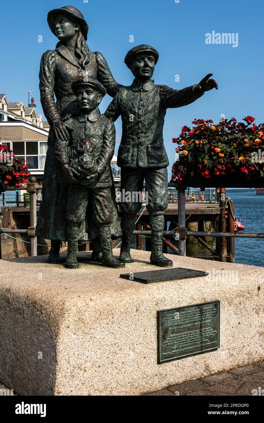 Annie moore ireland hi-res stock photography and images - Alamy