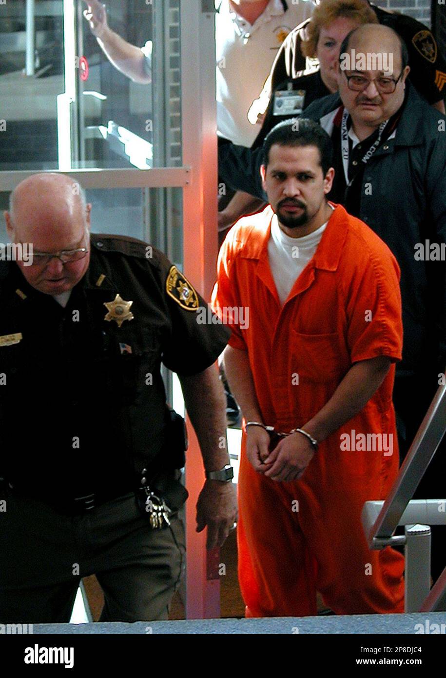 FILE - In this file photo from Sept. 29, 2005, convicted murderer ...