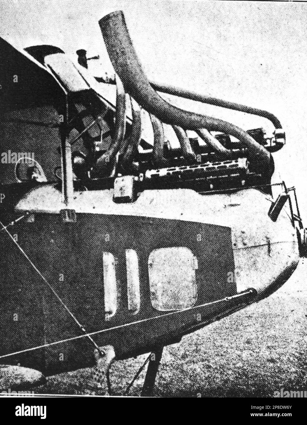 Stangensteuerung synchronized machine gun mounted well forward on ...