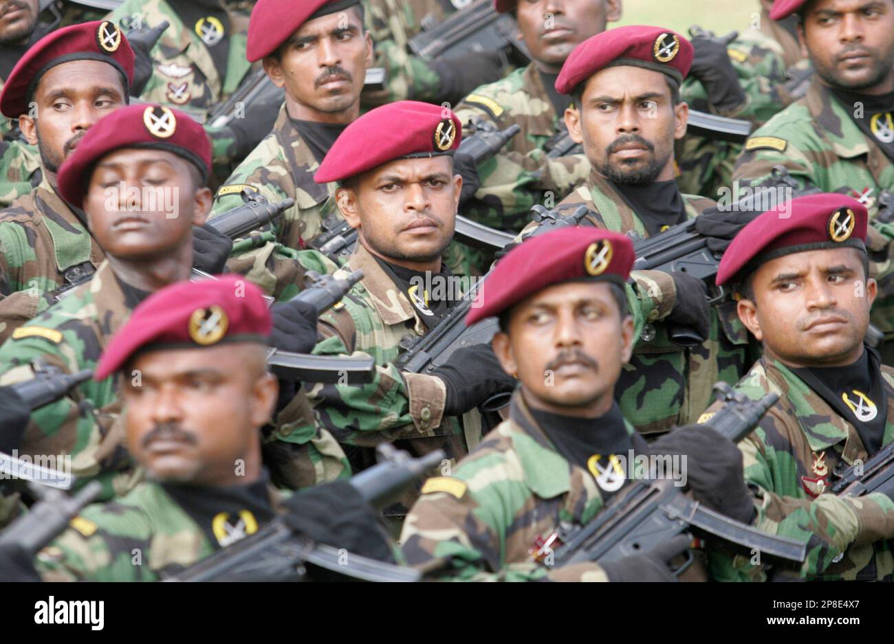 Sri Lankan army commandos march during a special felicitation parade ...