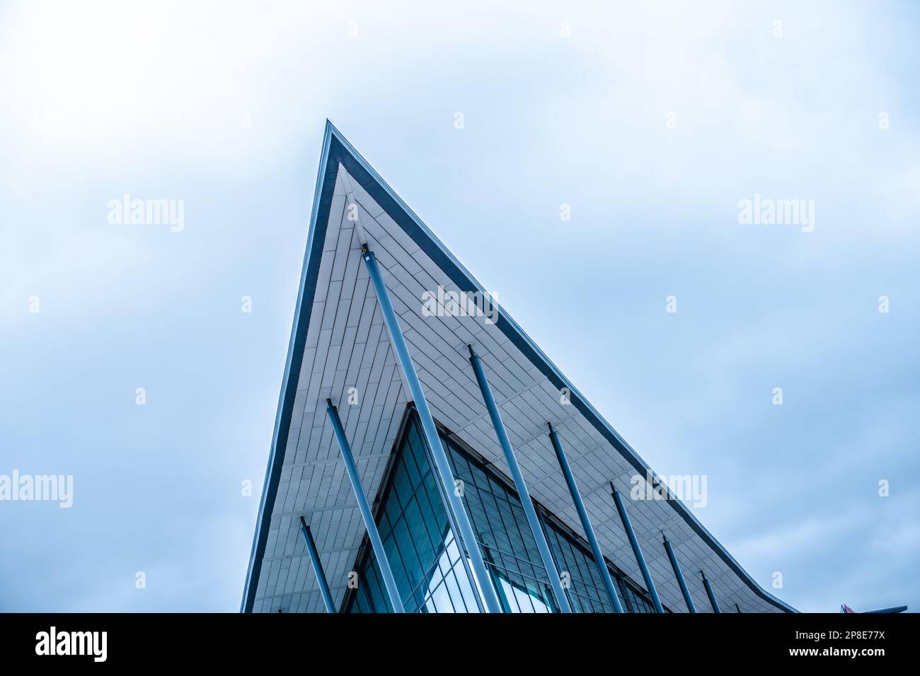 Sharp edge of a modern building Stock Photo - Alamy