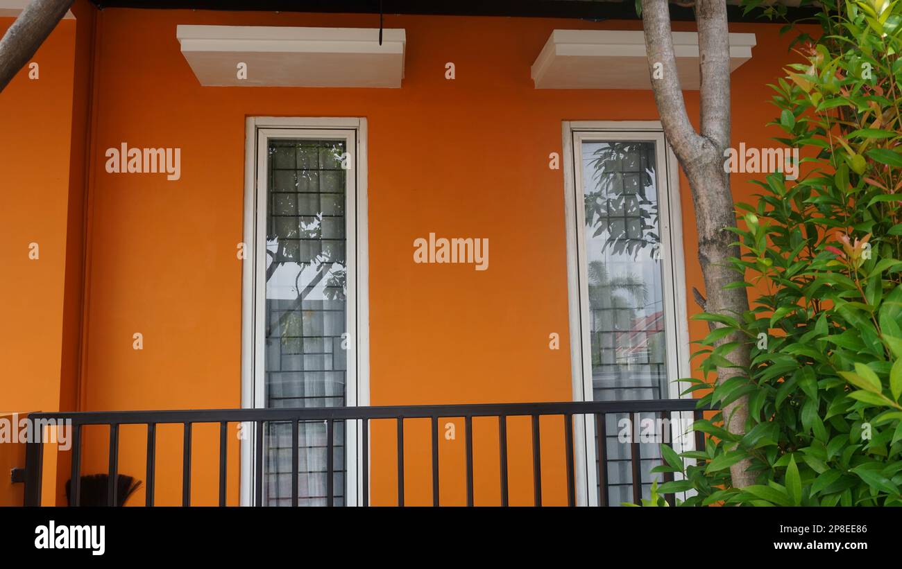 Exterior of house hi-res stock photography and images - Alamy