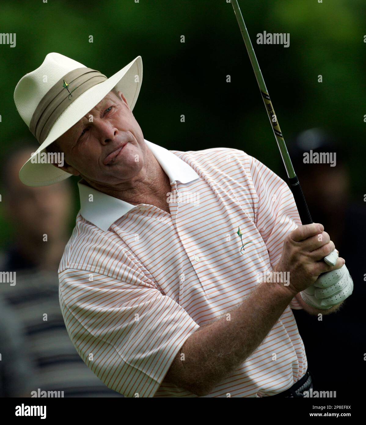Tom Kite tees off on the second hole in the final round of the 70th ...