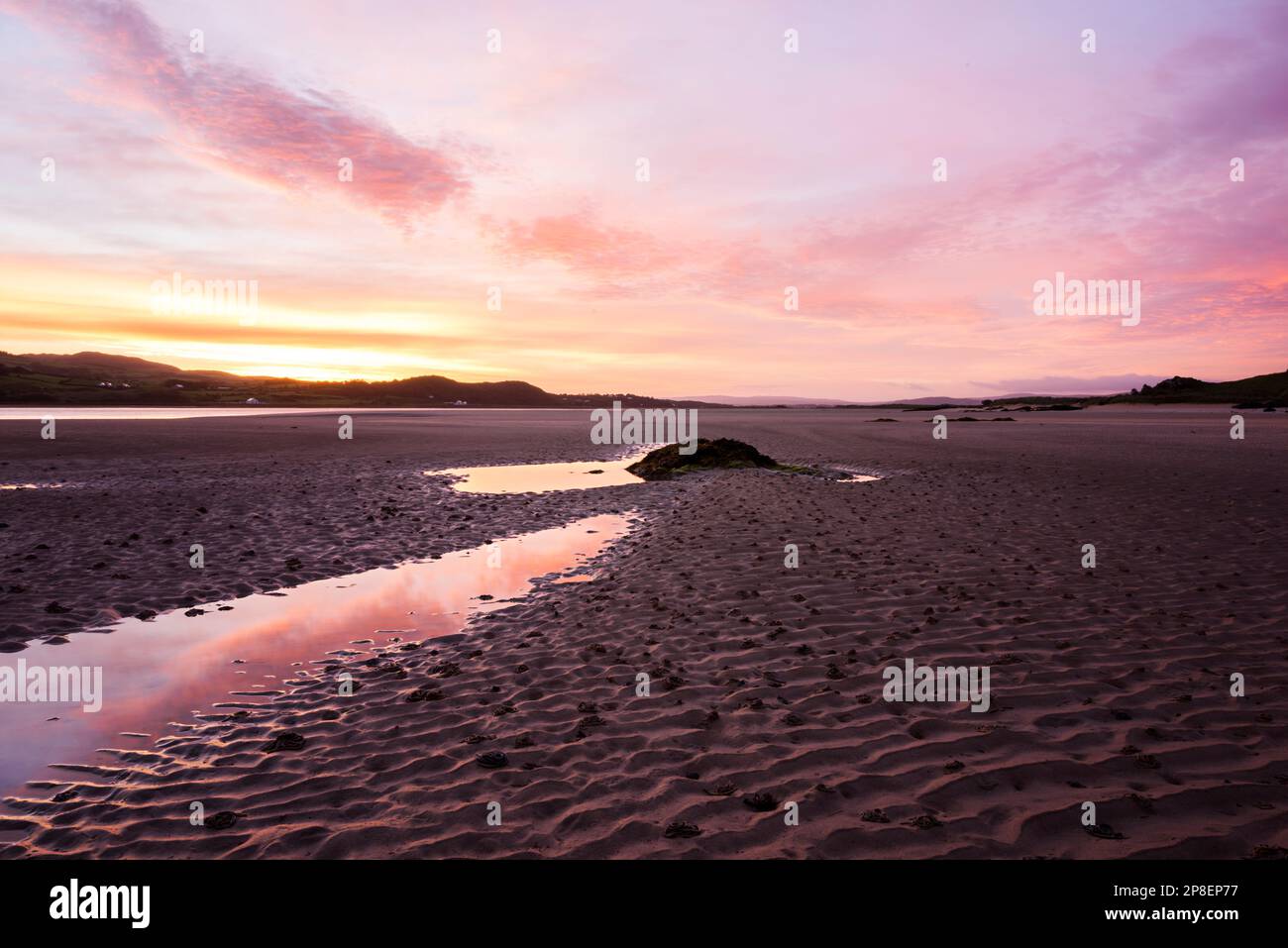 Sunrise over Doagh Beach, Donegal, Ireland Stock Photo - Alamy