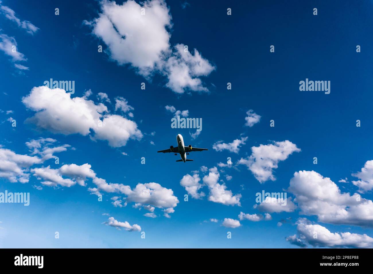 Aircraft flare hi-res stock photography and images - Alamy