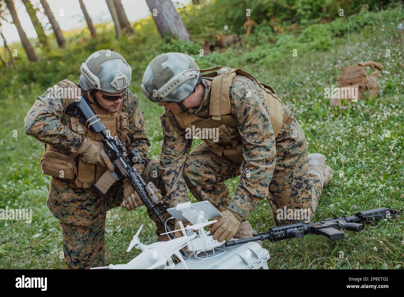 Modern Warfare Soldiers Squad are Using Drone for Scouting and ...
