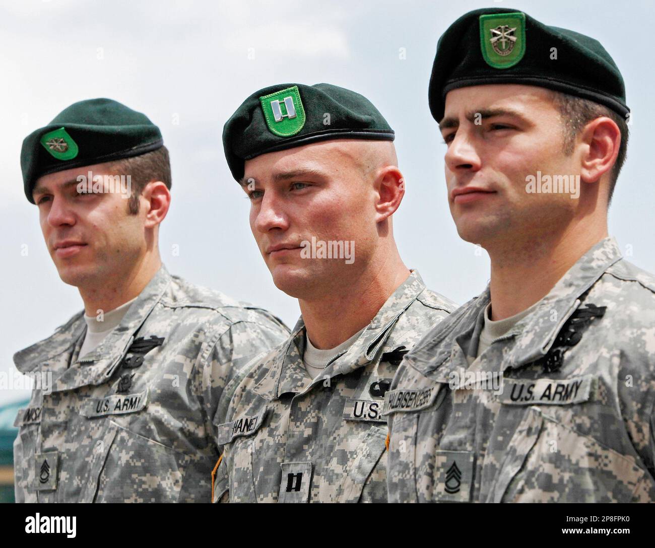 Sgt. 1st Class Michael D. Lindsay, left, Capt. Matthew A. Chaney ...