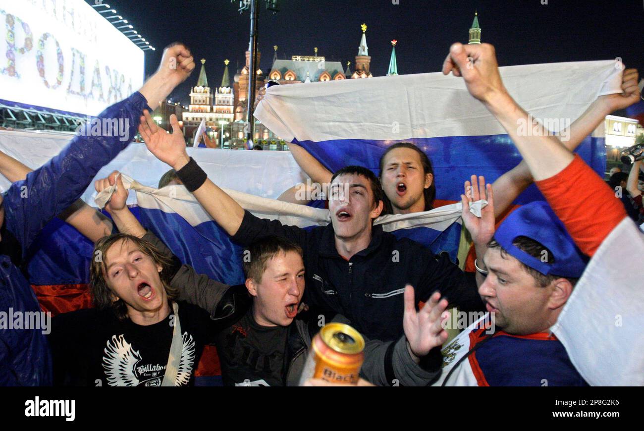 Russian fans celebrate their team's victory in the final of IIHF World ...