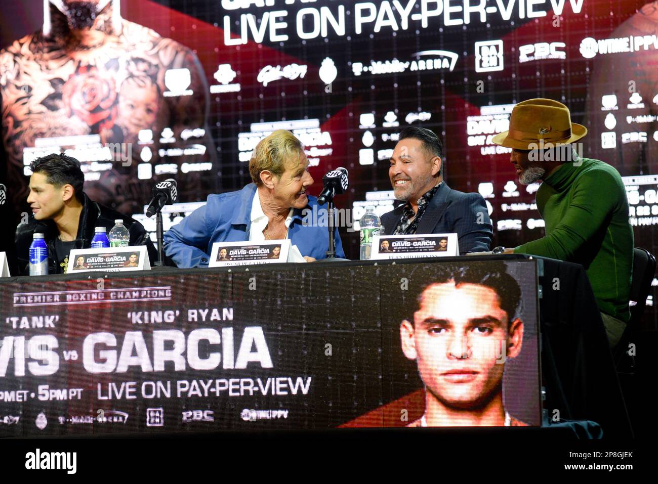 New York, USA. 08th Mar, 2023. Ryan Garcia, Joe Goosen, Oscar De La ...