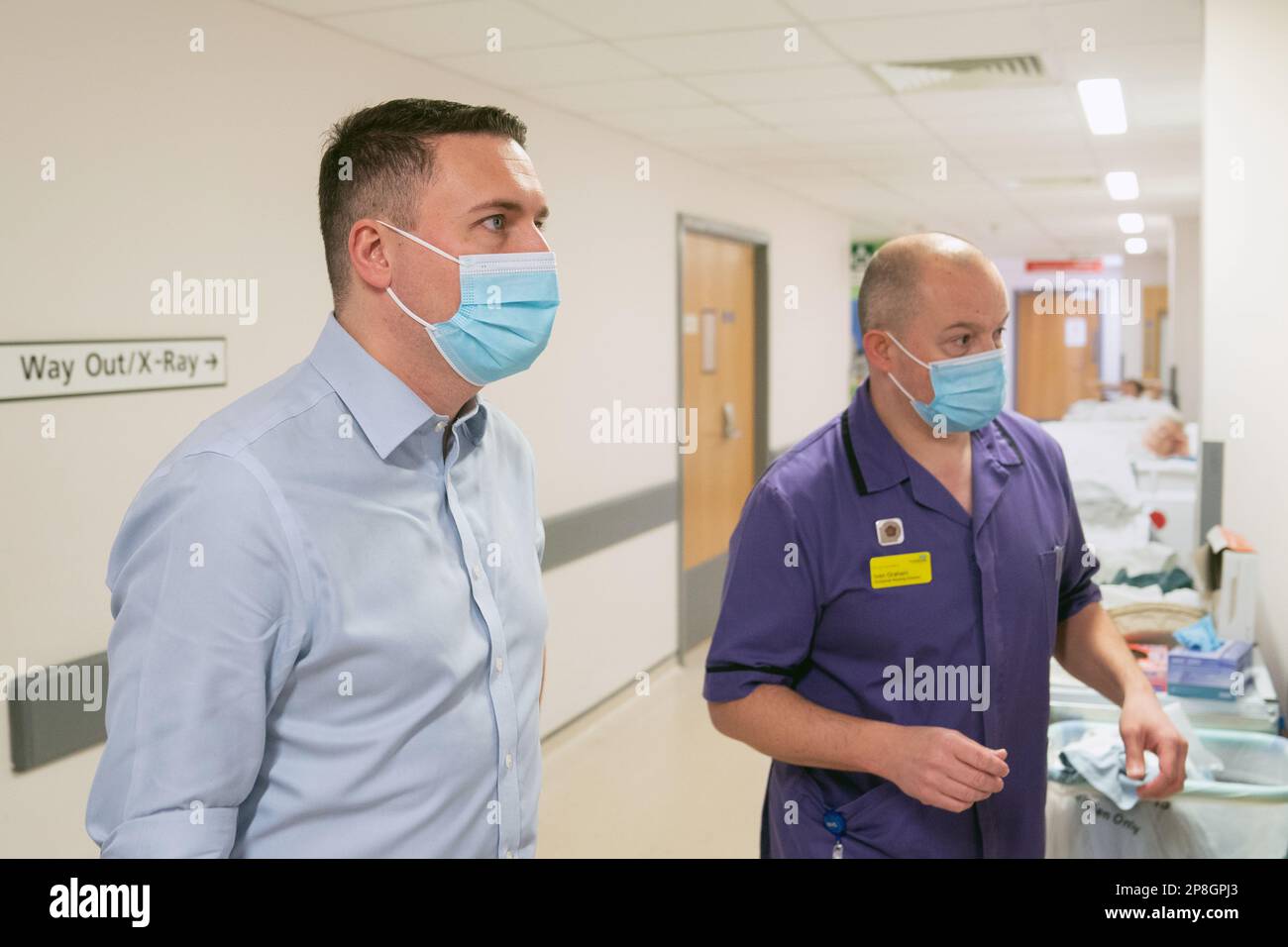 Shadow health secretary Wes Streeting with Nursing Director Ivan Graham ...