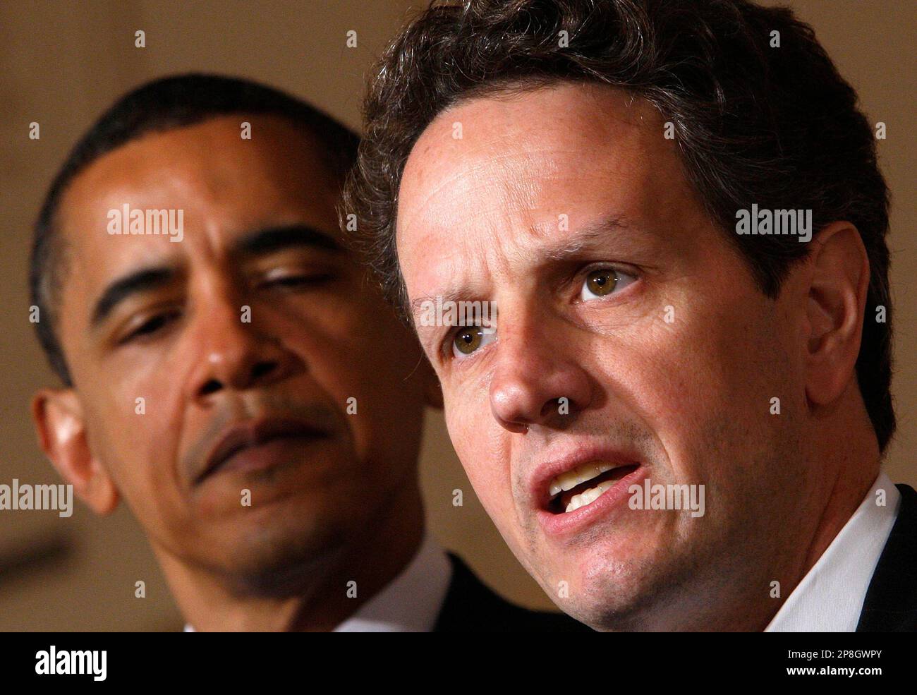 President Barack Obama and Treasury Secretary Timothy Geithner, make ...