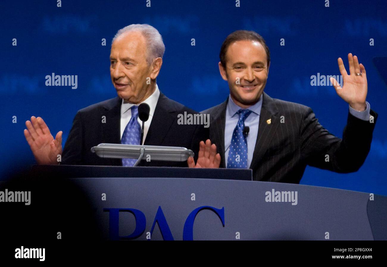Israeli President Shimon Peres, left, and AIPAC president David Victor ...