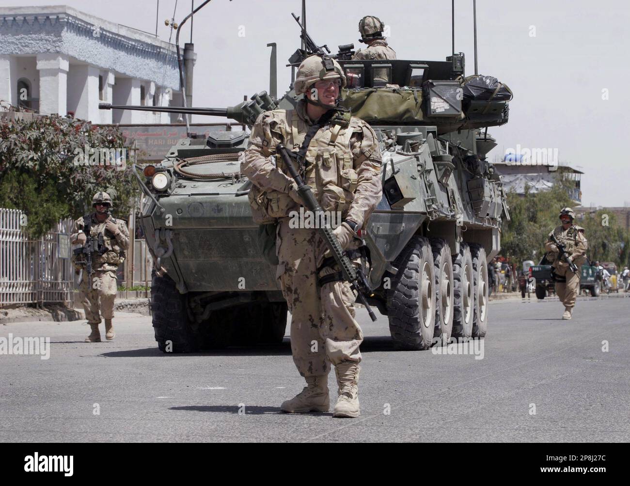 Canadian soldiers of the International Security Assistance Force (ISAF ...