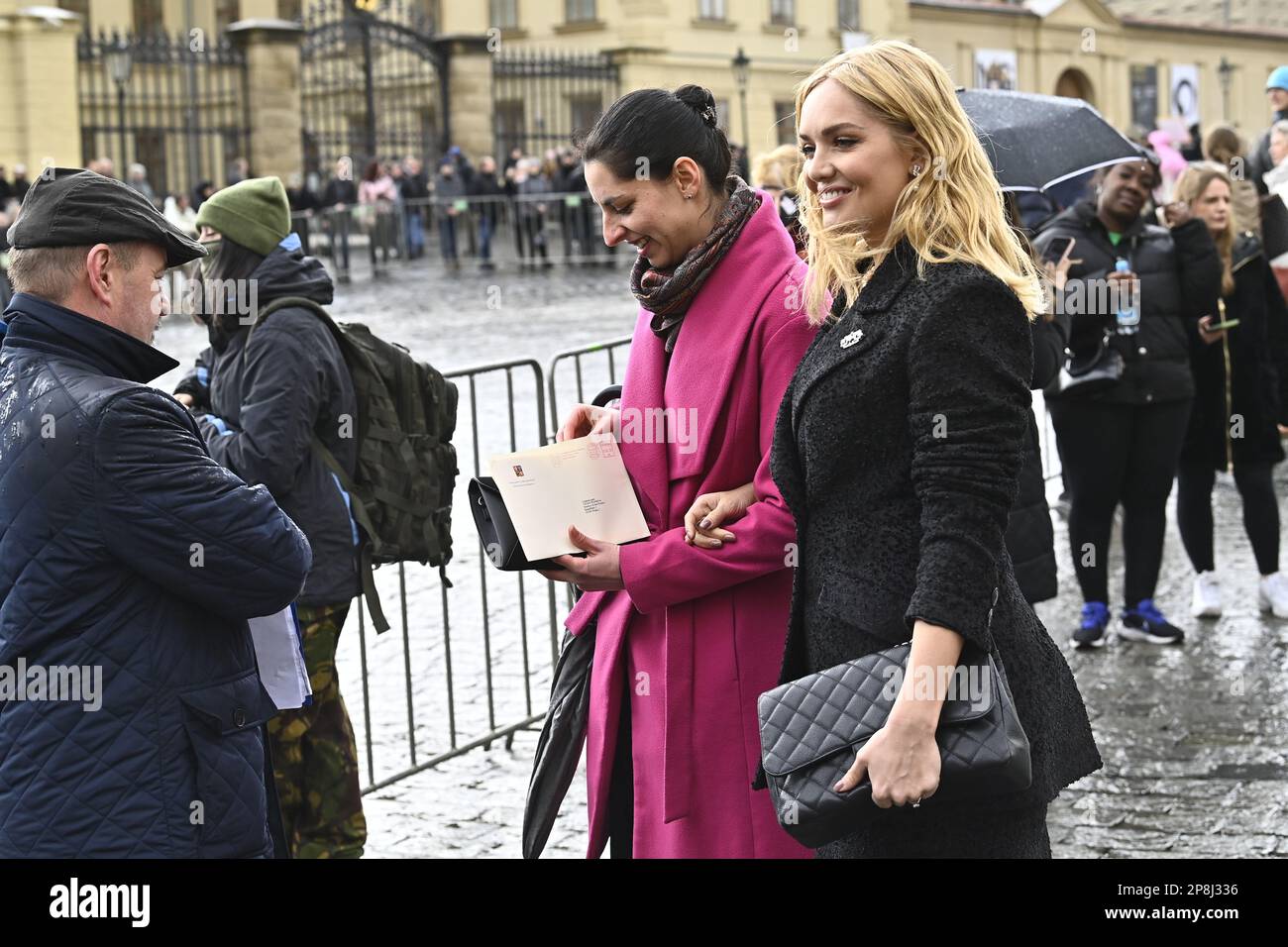 Miss world 2006 kucharova czech hi-res stock photography and images - Alamy