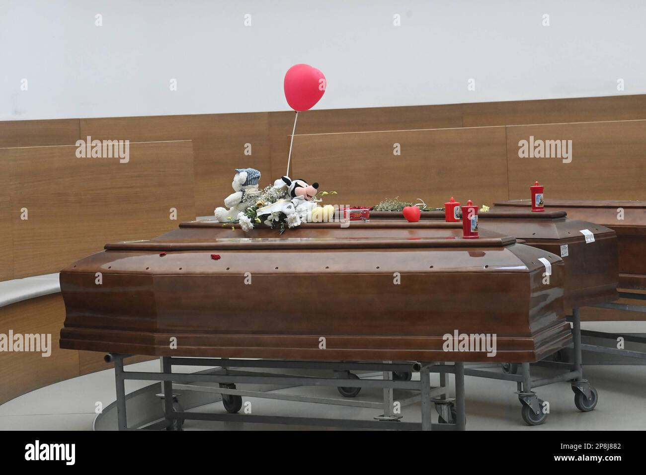 Bologna. Seven bodies of the victims of the Cutro shipwreck have ...