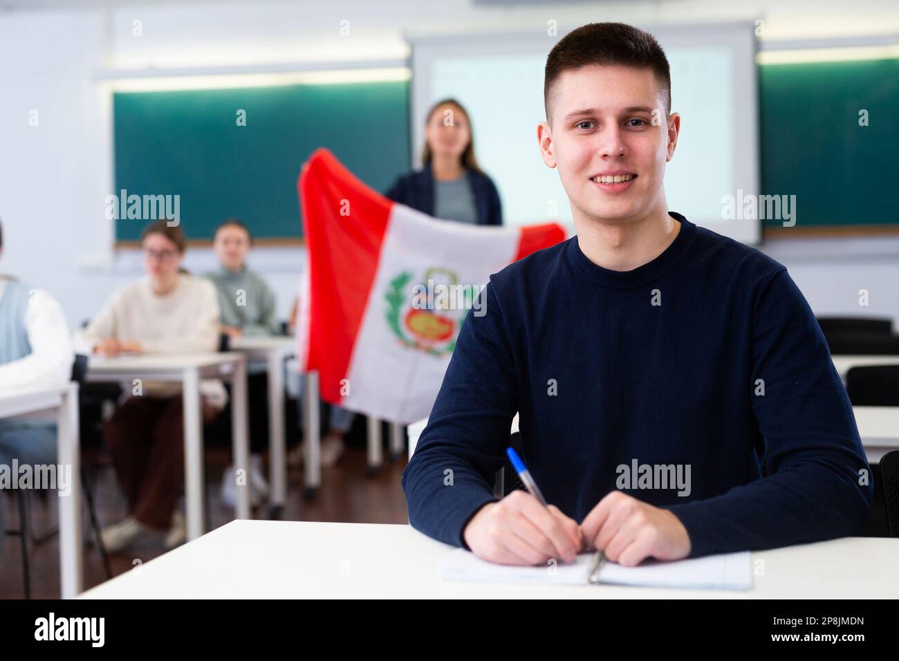 Peruvian students hi-res stock photography and images - Alamy