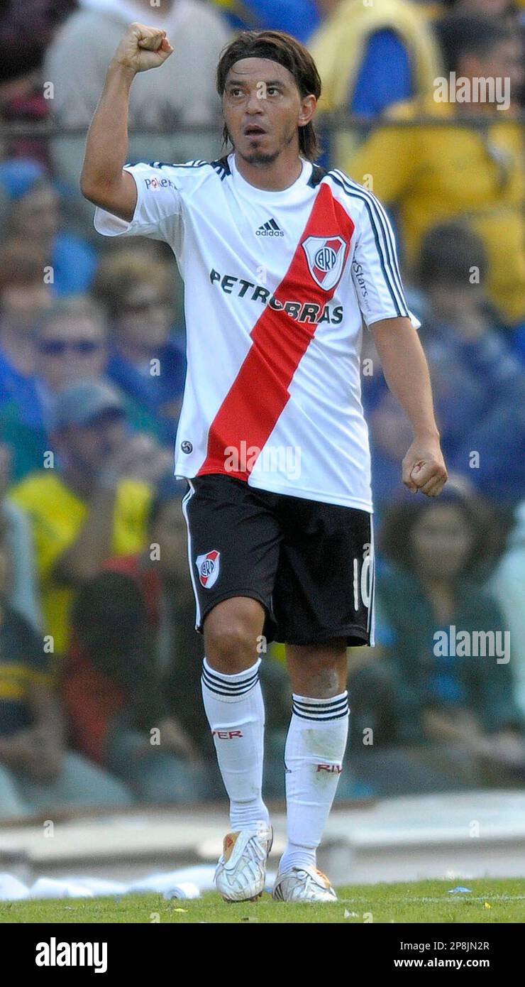 River Plate's Marcelo Gallardo celebrates after scoring against Boca ...