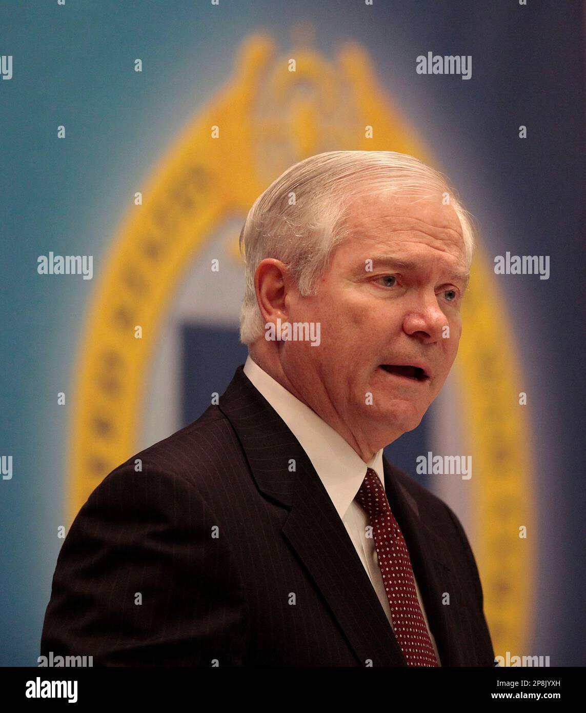 Secretary of Defense Robert M. Gates delivers an address at the United ...