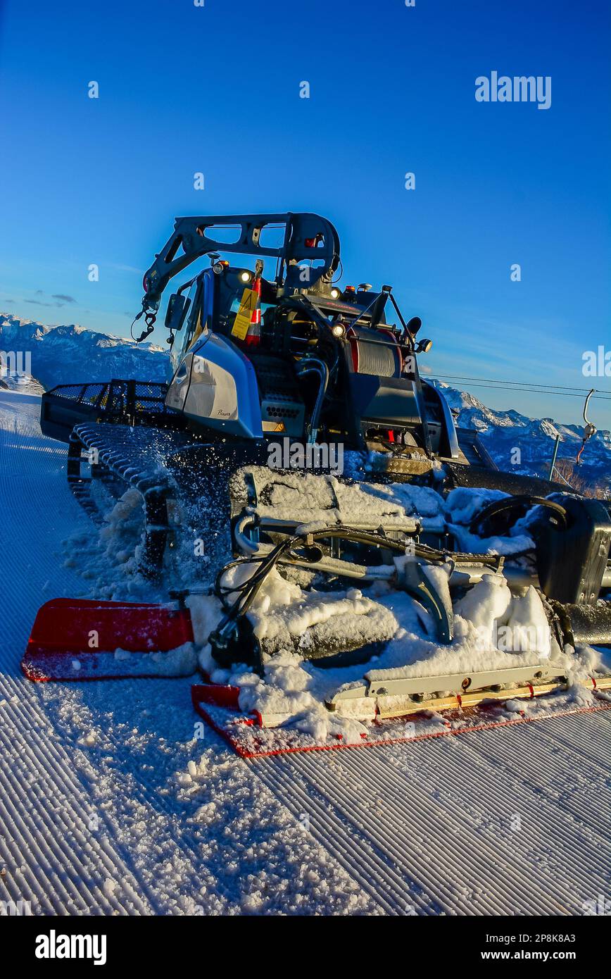 Plough machine hi-res stock photography and images - Alamy