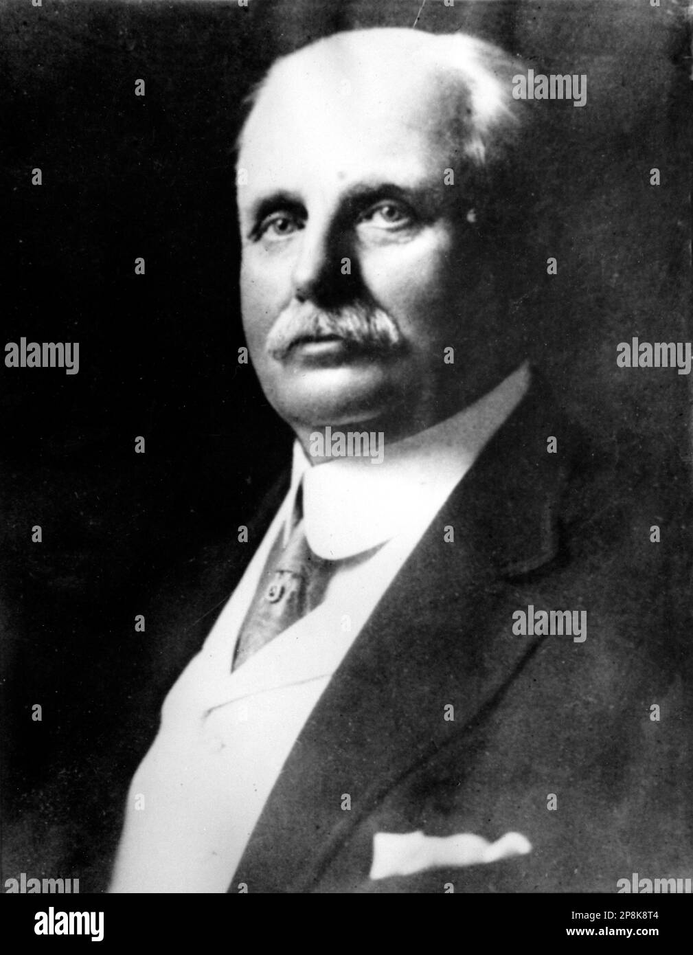 ** ARCHIV ** Die undatierte Aufnahme zeigt Frank Winfield Woolworth ...