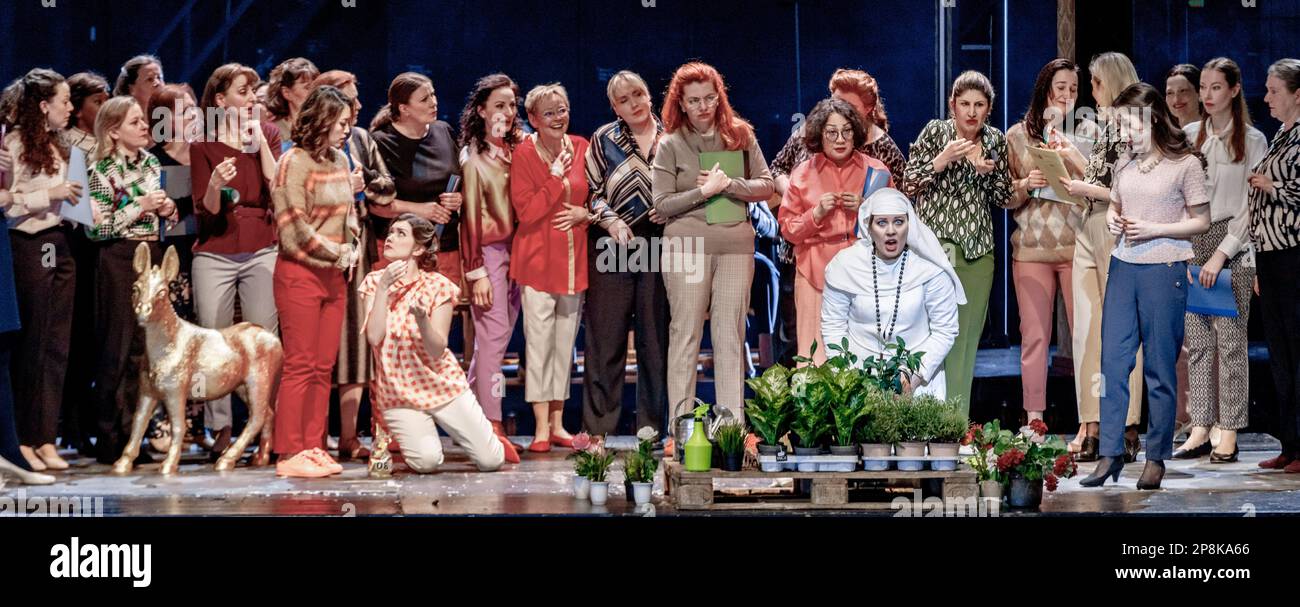 Hamburg, Germany. 08th Mar, 2023. Singer Elena Guseva (in white ...