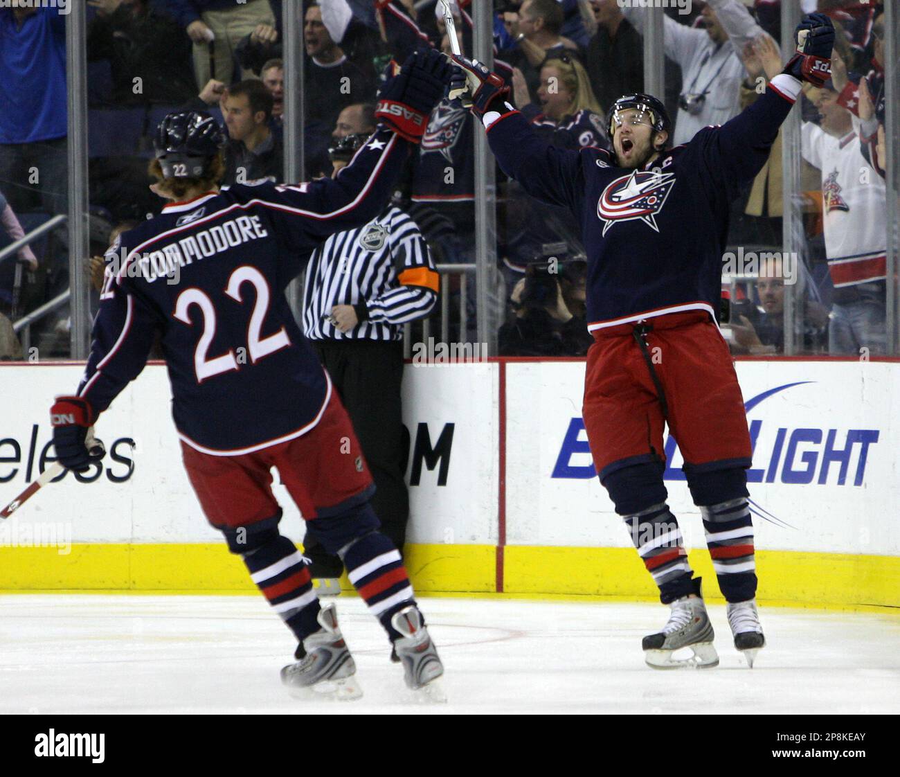 Columbus Blue Jackets' Rick Nash, right, celebrates his goal against ...