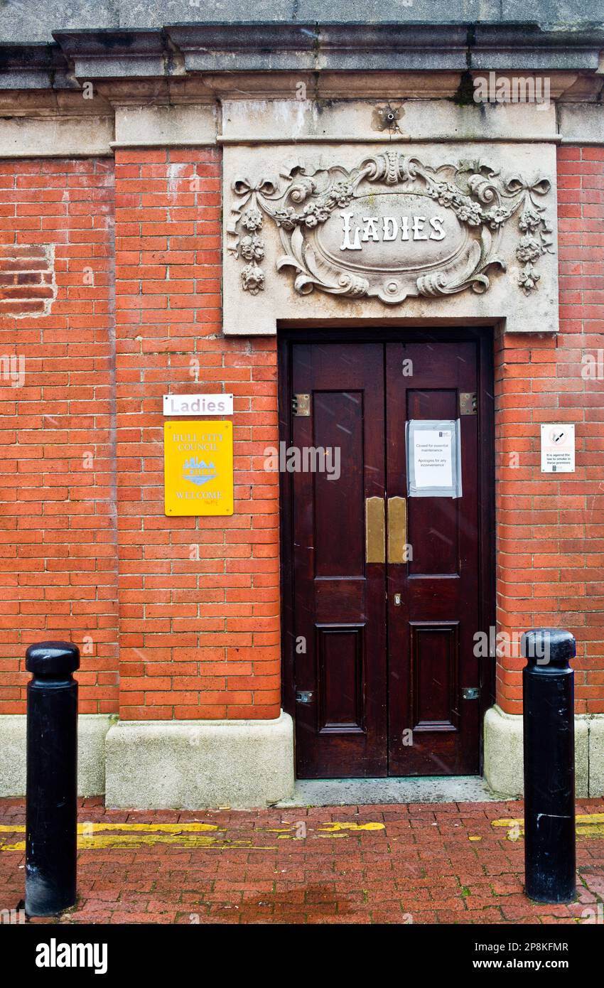 Scrollwork hi-res stock photography and images - Alamy