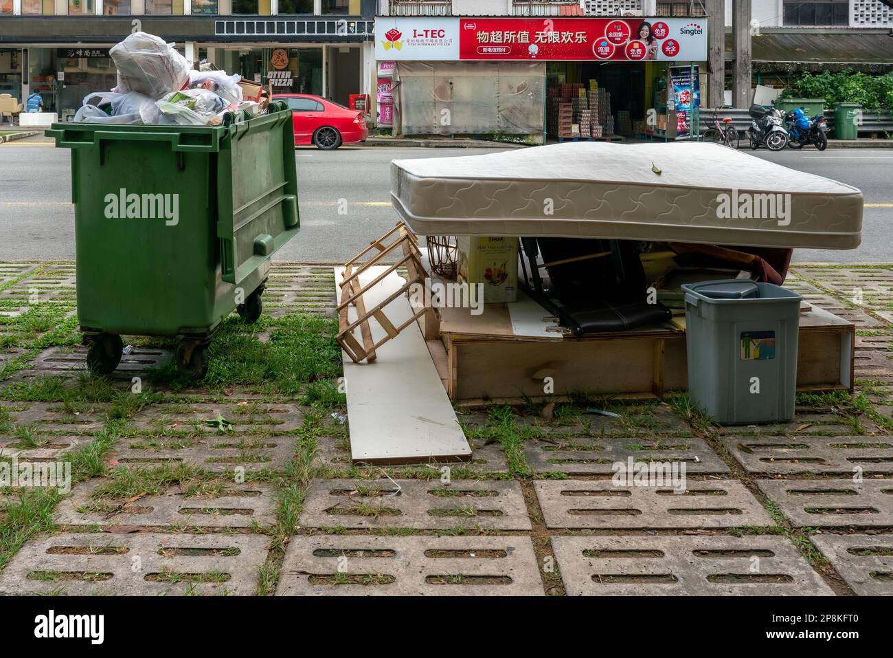 Rubbish overflow and poor disposal of waste management in Geylang ...