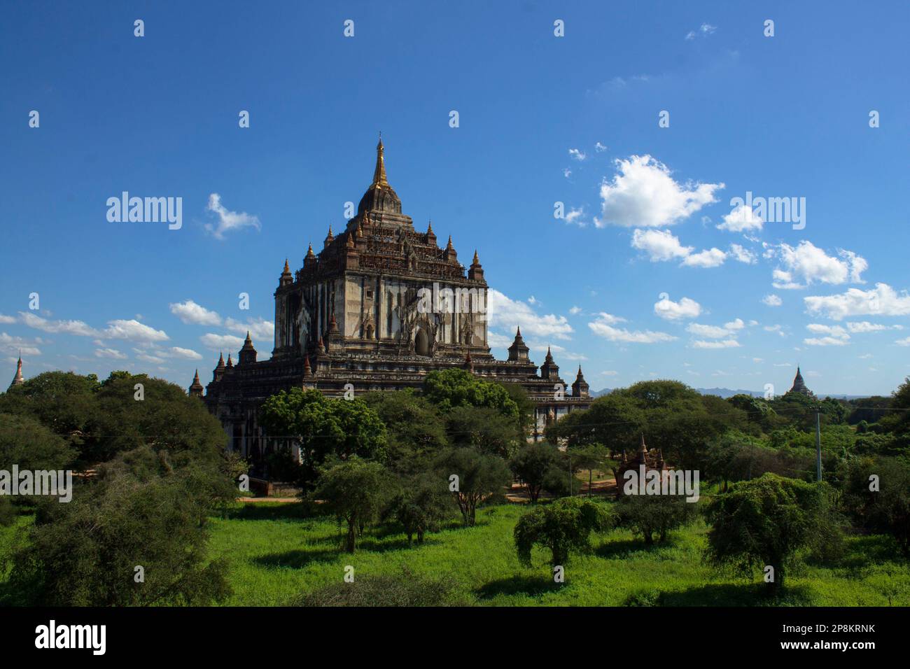 Ruins ancient pagoda bagan hi-res stock photography and images - Alamy