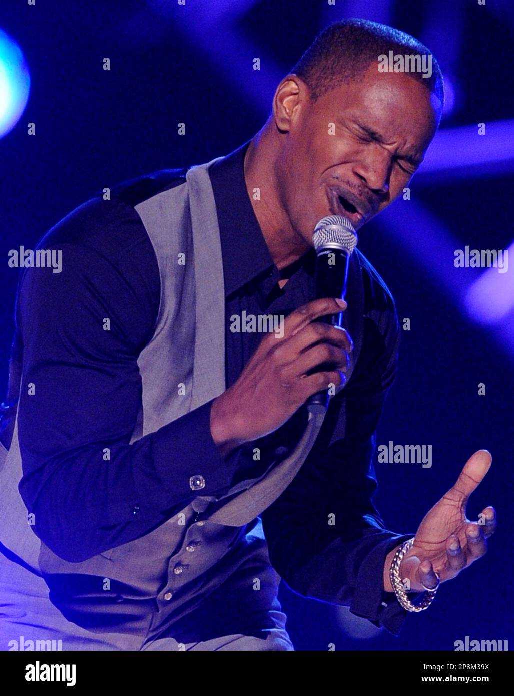 Jamie Foxx Singing