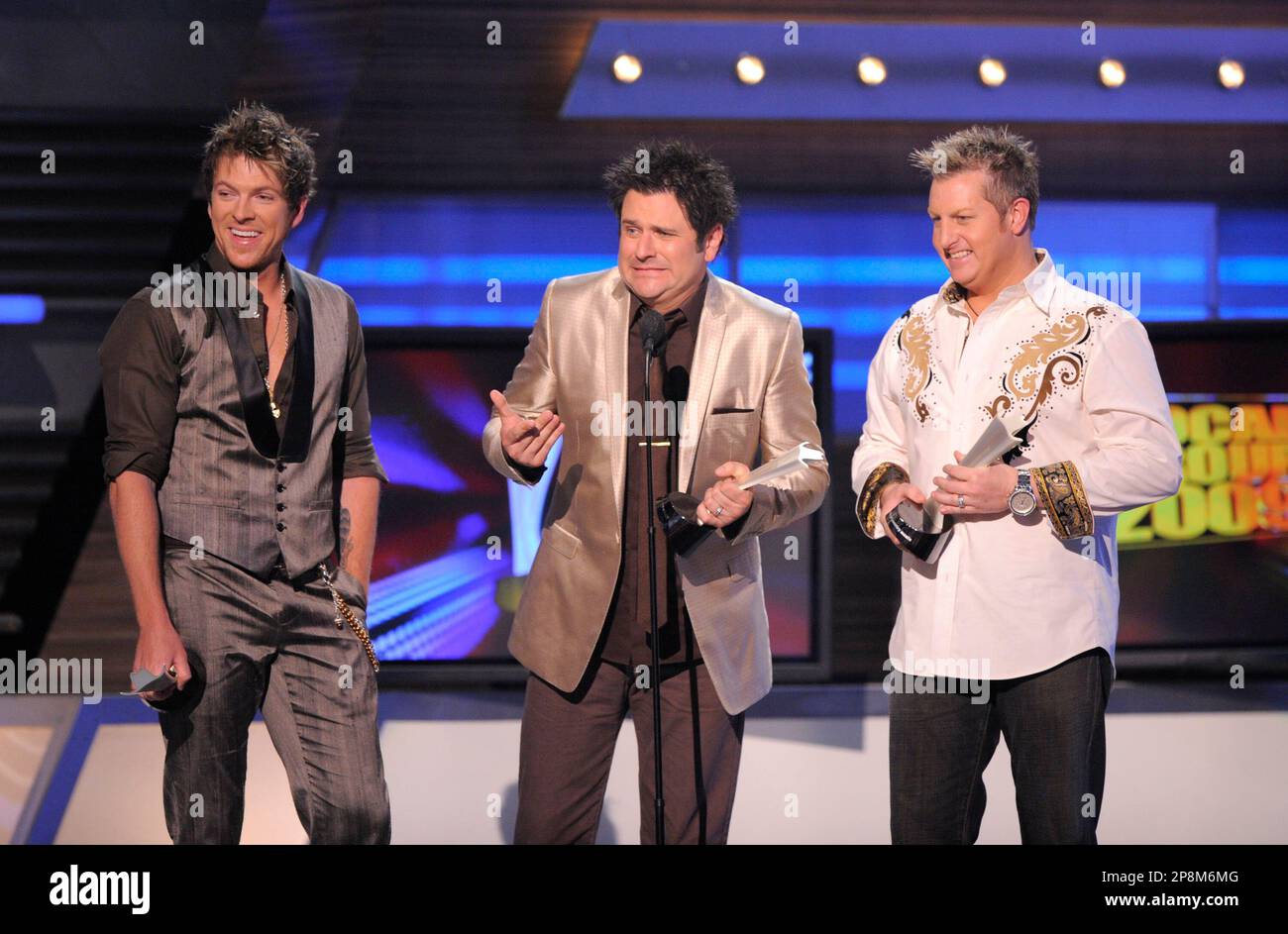 Rascal Flatts accepts the award for top vocal group at the 44th Annual ...