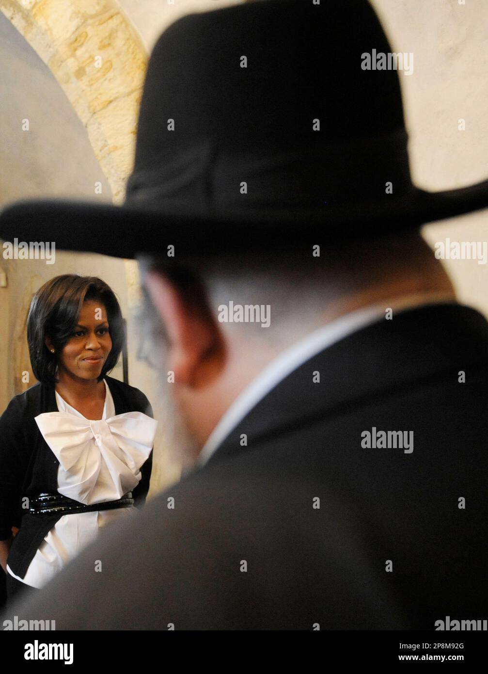 US first lady Michelle Obama talks to Prague´s chief rabbi Karol Sidon ...