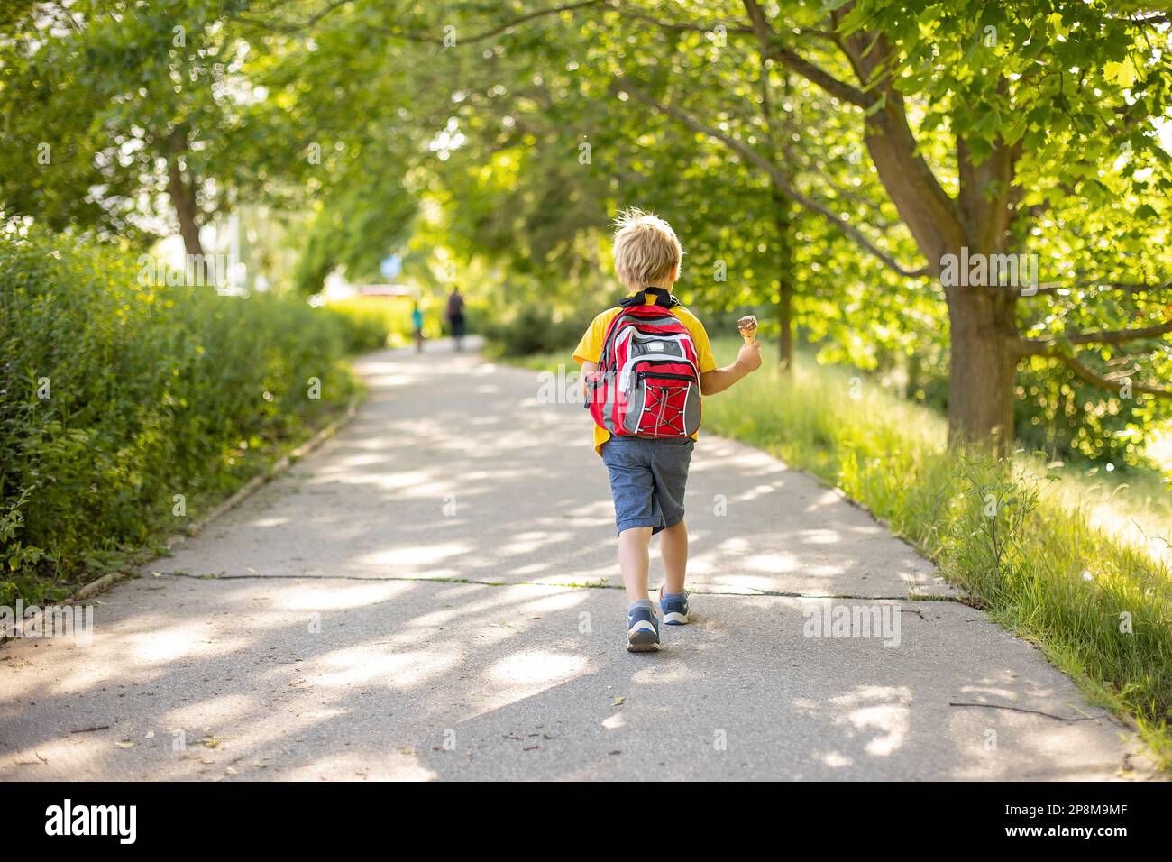 Walking backward child hi-res stock photography and images - Alamy