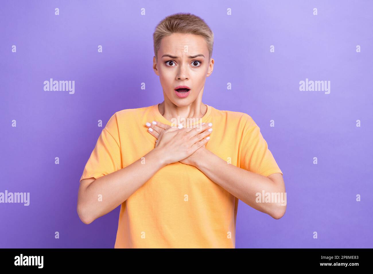Portrait photo of surprised funny woman open mouth coward afraid bad ...