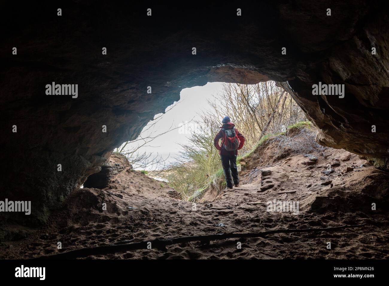 Scotland cave caves hi-res stock photography and images - Alamy