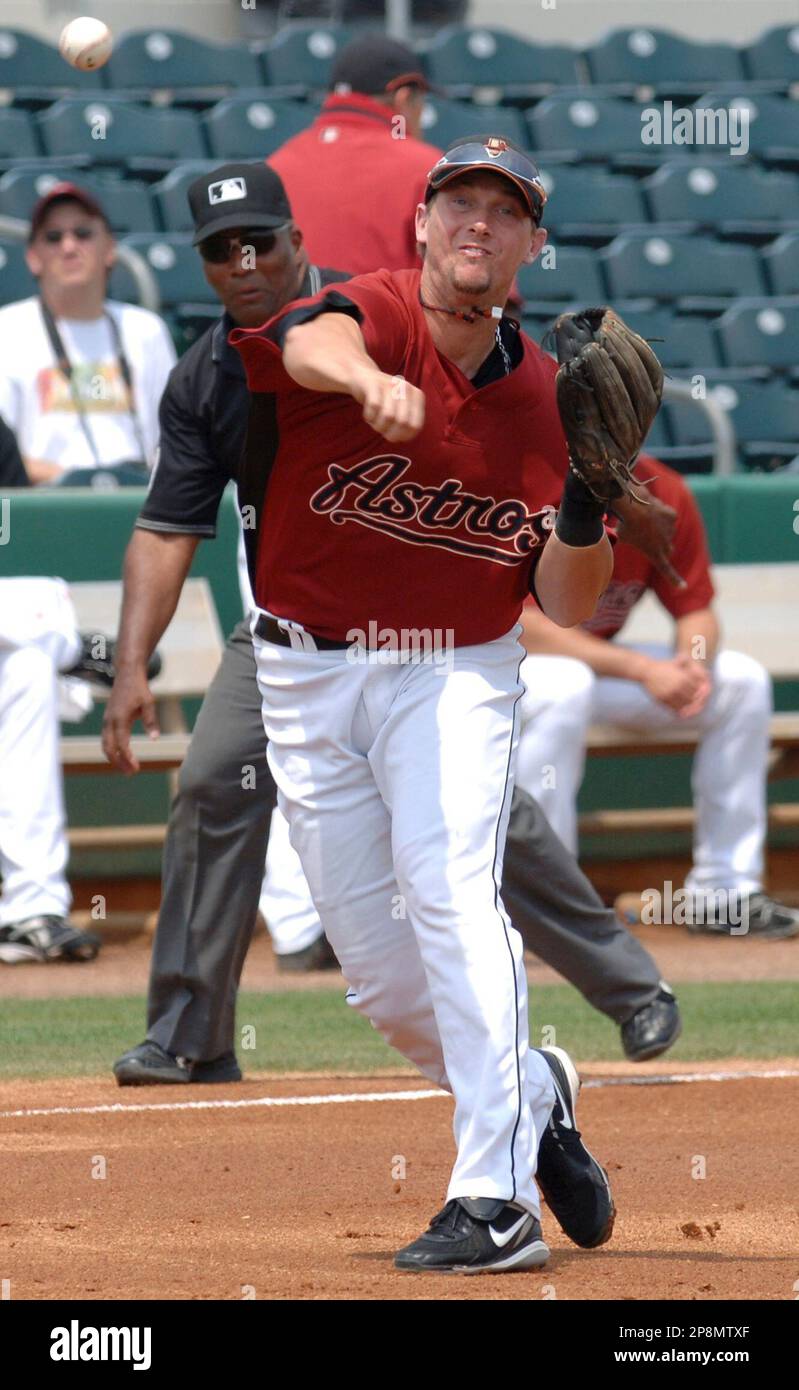 Chris Johnson Braves Fielding